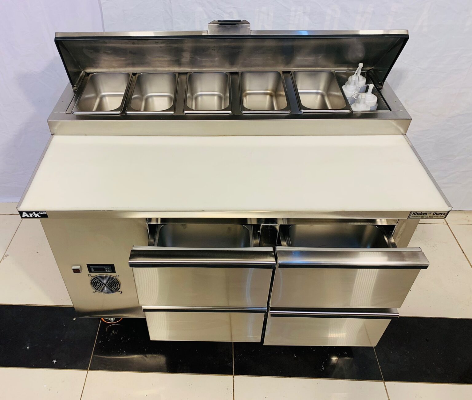 Burger Assembly Station 4’ - Kitchen Dunya